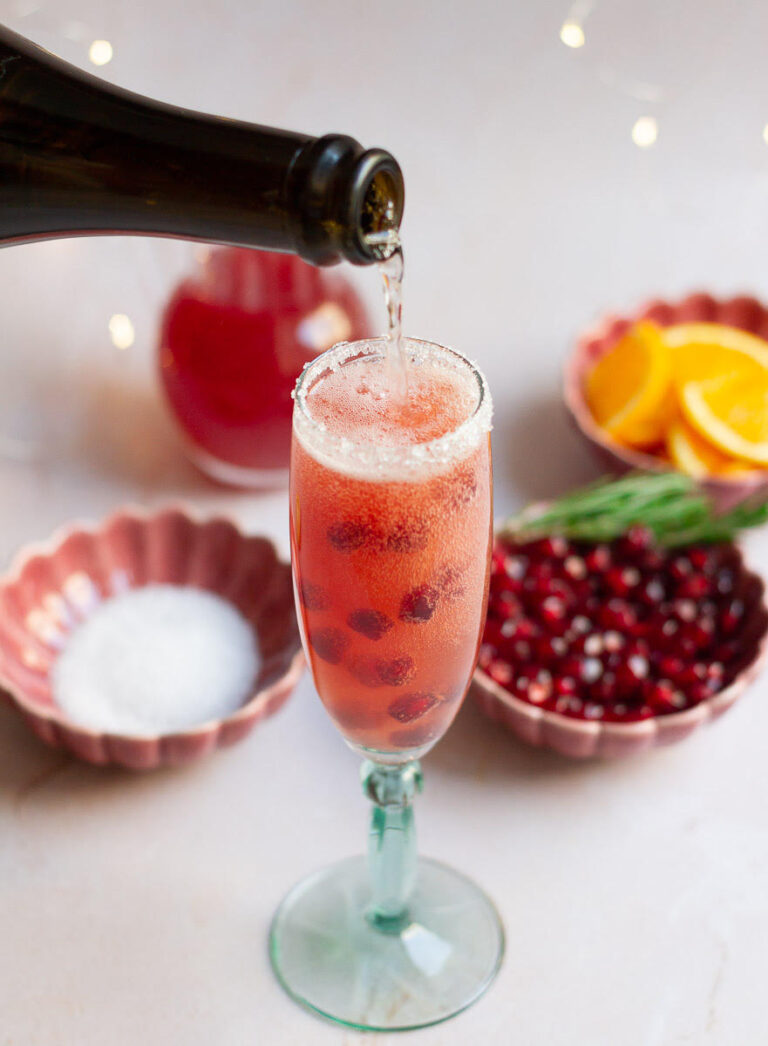 Pomegranate Mimosa: Sparkling Wine Cocktail